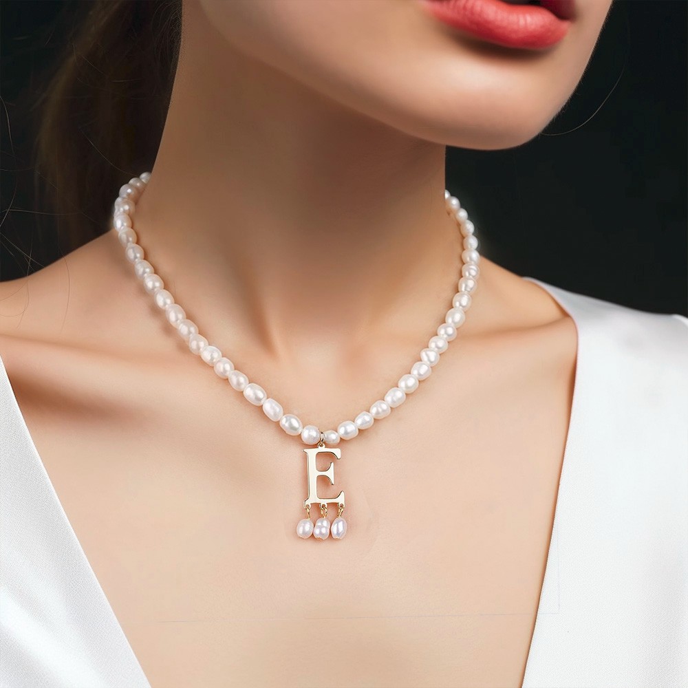 Personalisierte Gold-Initialen-Anhänger-Perlenkette, Perlen-Choker-Halskette, Anne-Boleyn ...